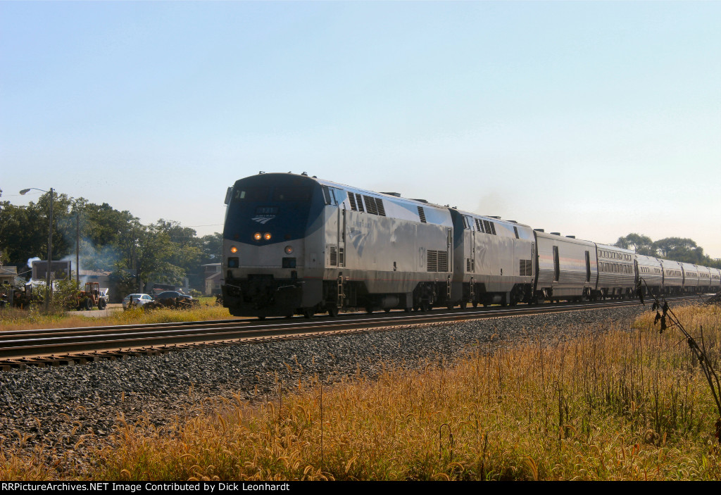 AMTK 131 and 92 on the Lake Shore Lmt.